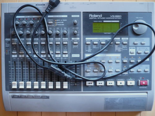 ROLAND VS-880 DIGITAL STUDIO RECORDER w/ POWER CORD USED WORKING ...