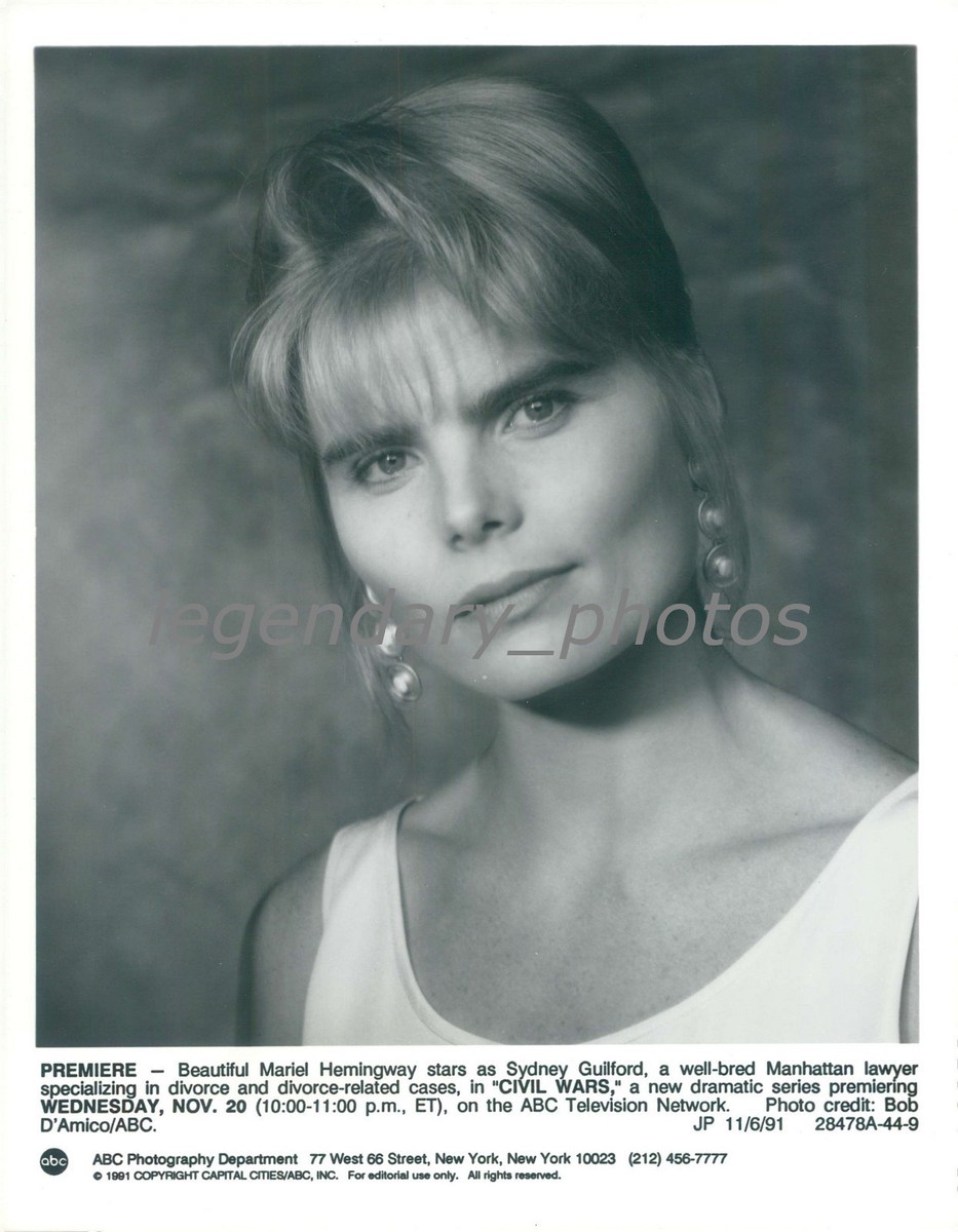 Hemingway Actress 504 Actress Margaux Hemingway Stock Photos, High Res