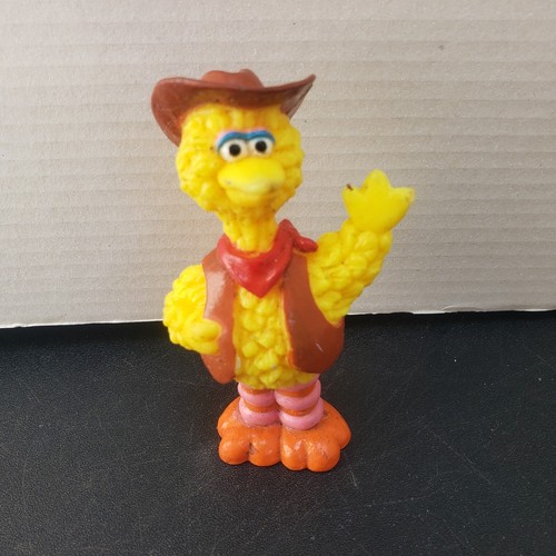 IIIco: Sesame Street - Farm Playset - Cowboy Farmer Big Bird Figure | eBay