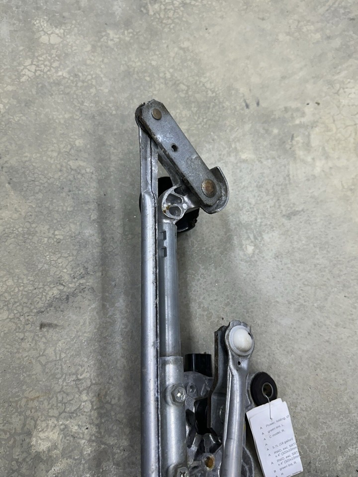 14-20 OEM Nissan Rogue Windshield Wiper Arm Motor Assembly Bracket Unit ...