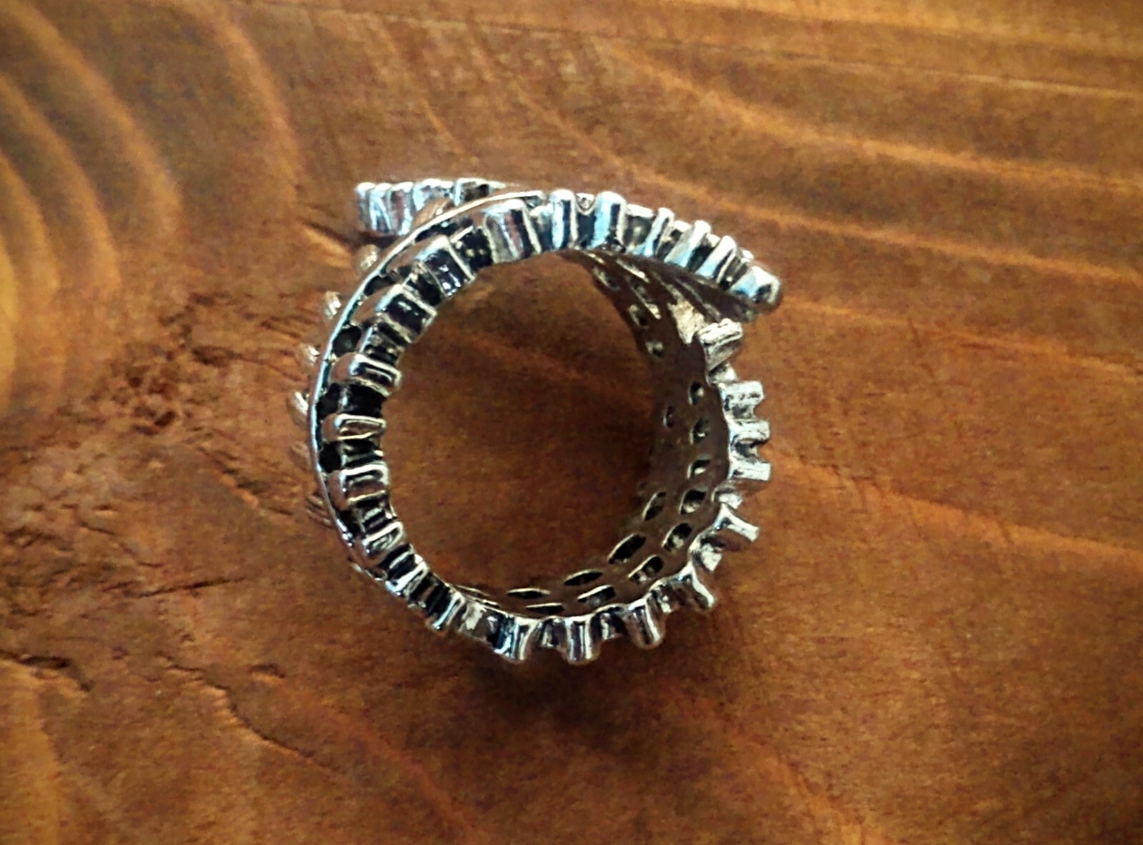 Stunning, Gorgeous &Unique Overlapping Wrap Around Vi… - Gem