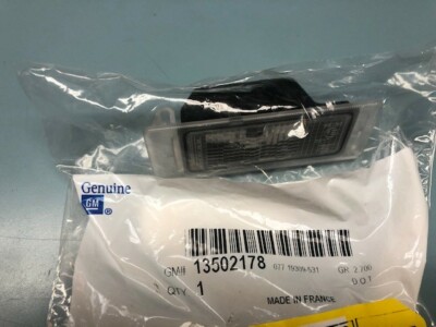 NEW GENUINE GM 13502178 13-17 TRAVERSE EQUINOX REAR LICENSE PLATE LIGHT ...