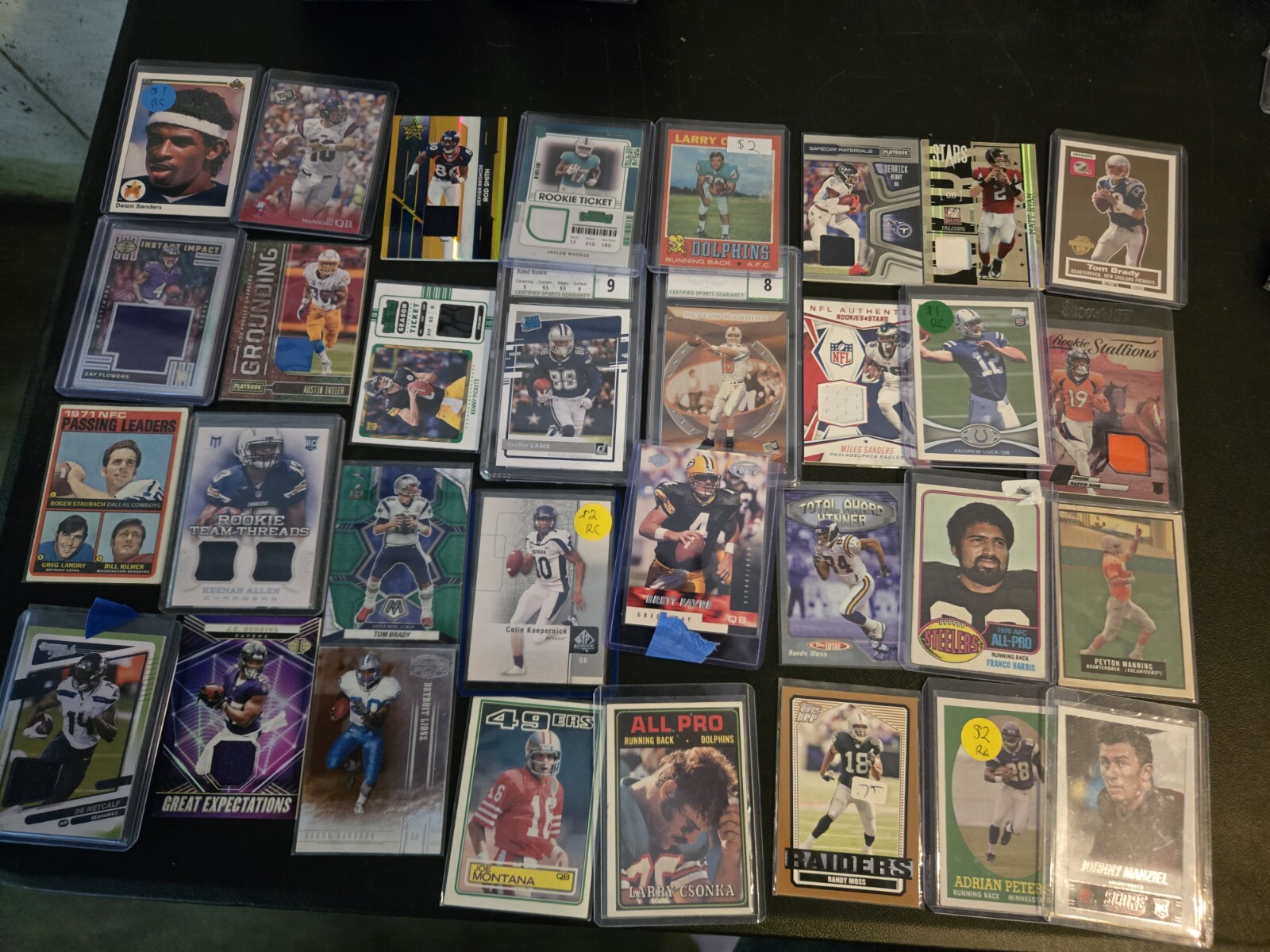 NFL FOOTBALL 20 Card Mystery Pack! 5 GUARANTEED Jerseys, Autos or ...