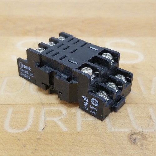 IDEC SH3B-05 Relay Socket, 10A, 300V - NEW | eBay