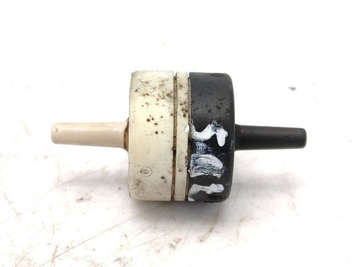 Audi A6 C5 2.5TDI 114KW Estate 2002 Diesel Engine Vacuum valve ...