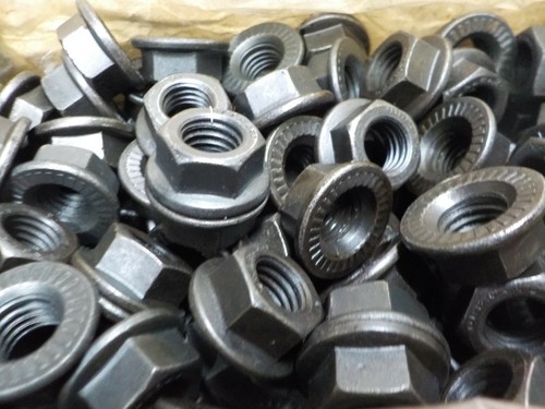200 X Unbrako M10 Nut Part No. 405202 M10 Durlock, Self-Locking, Anti ...