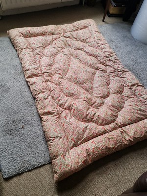 Completed Quilts - Vintage Eiderdown