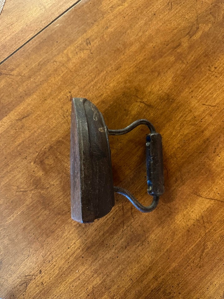 Antique Sad Iron w/ handle #8 pound | eBay