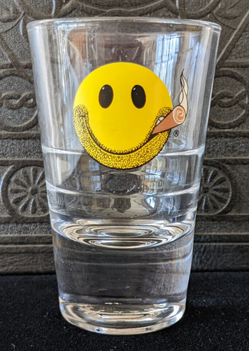 NEW Smiley Face Shot Glass - Cigar & Beard Stubble by BLINKMAX | eBay