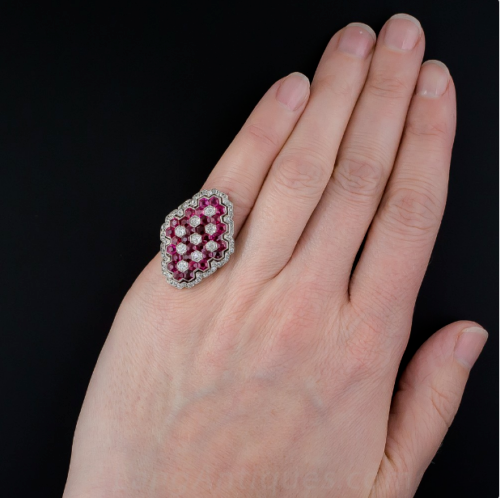 Brilliant Cut Pink & White Pretty Gemstone Round White Color Women's ...