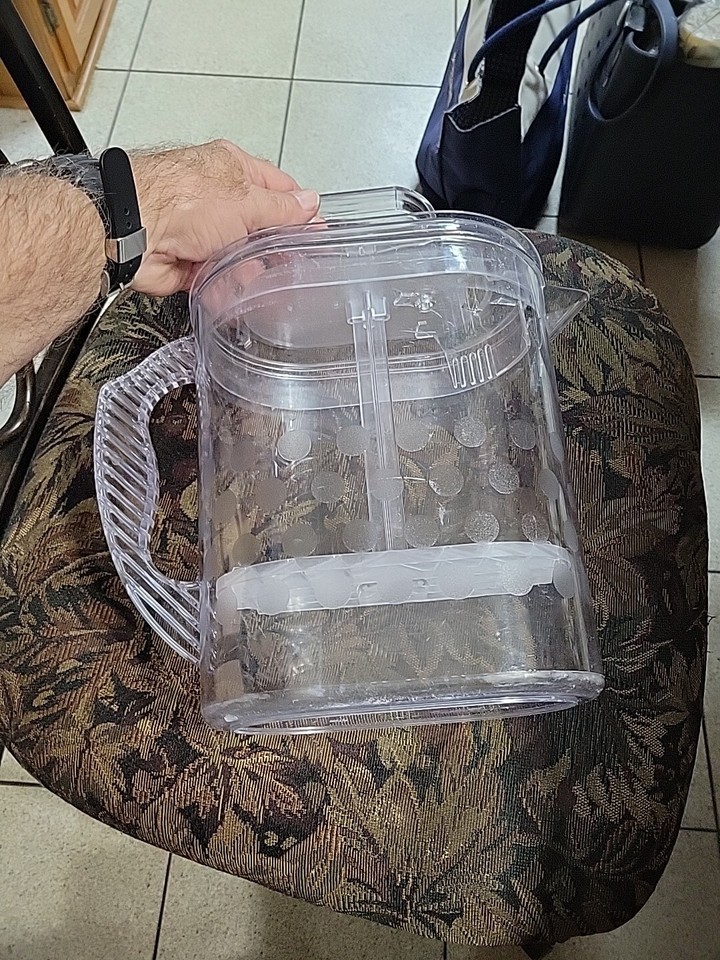 Pampered Chef Polka Dot Quick Stir Clear Pitcher 1 gallon | eBay