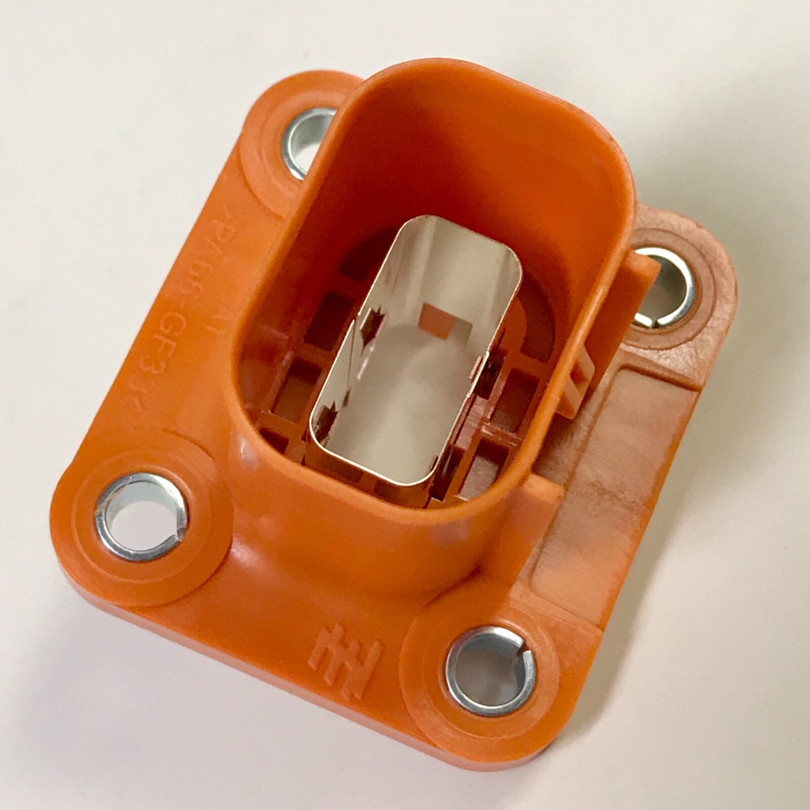 LOT OF (2) TE CONNECTIVITY 1-2103247-2 20245 A1 PA66 GF33 HVA 280 ...