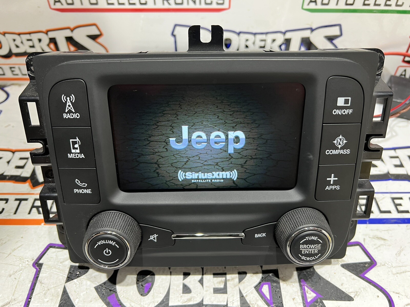 2015-2017 Jeep Renegade Radio Multimedia Display Screen 07356725020 for ...