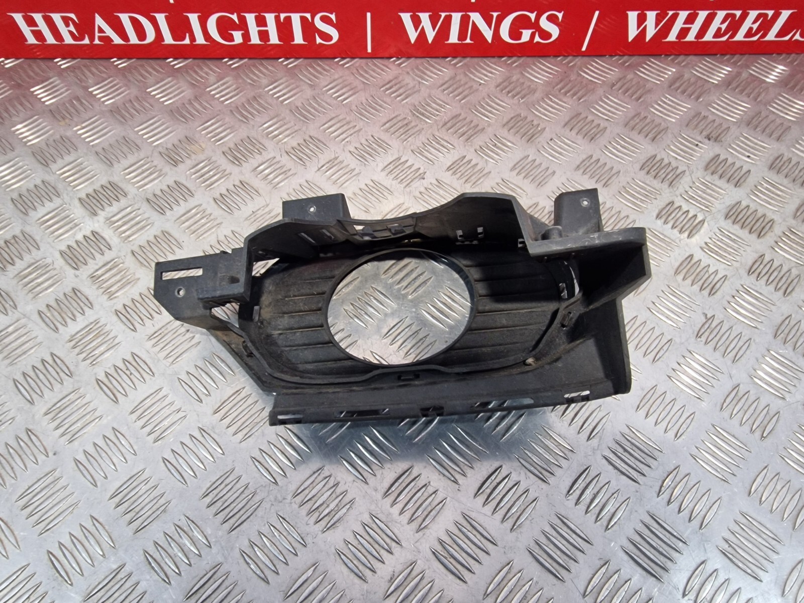 OEM MERCEDES A CLASS W177 A35 AMG REAR RIGHT EXHAUST BRACKET 18-22 ...