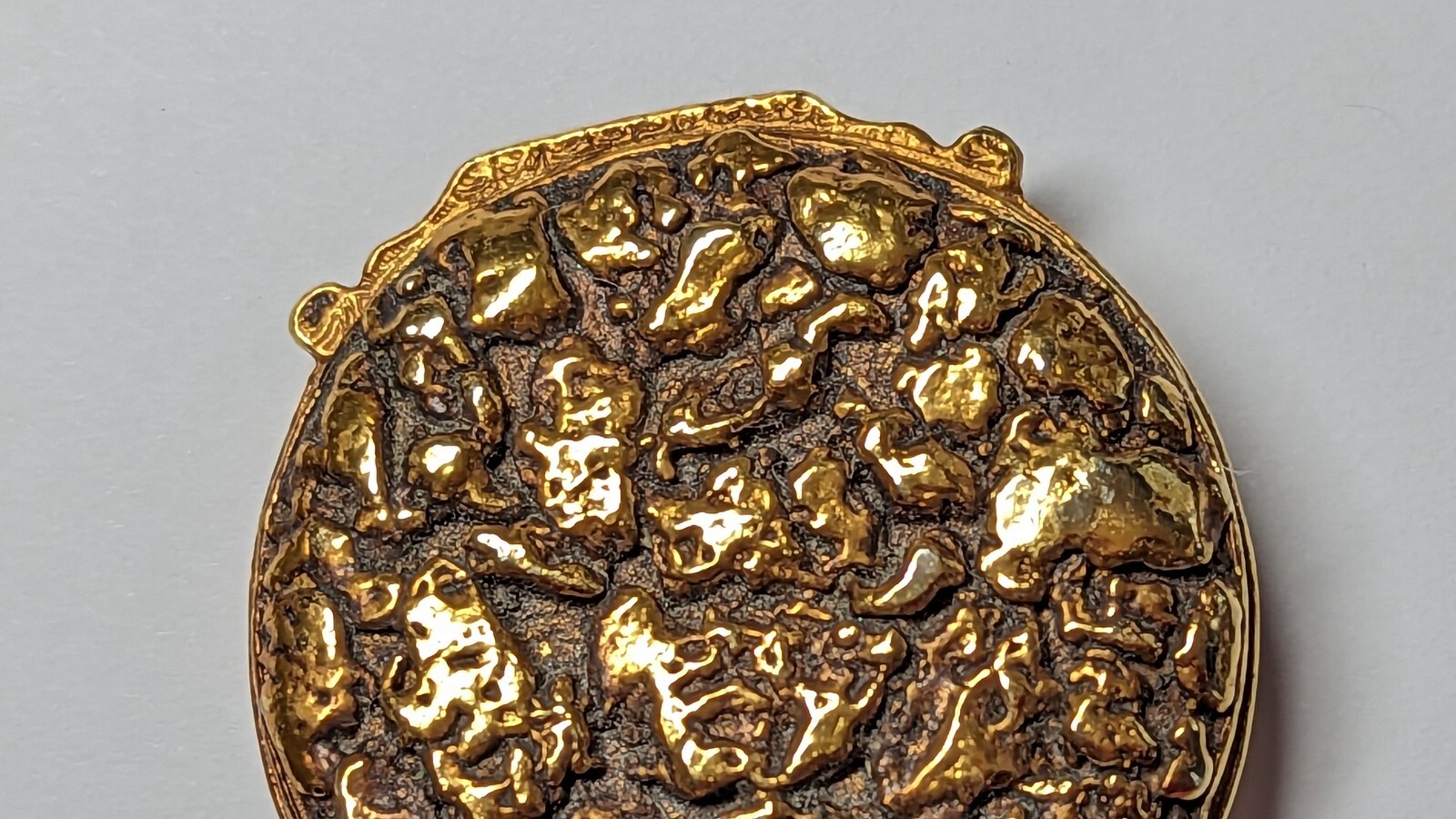 VINTAGE ALVA MUSEUM REPLICAS SIGNED GOLD TONE BROOCH PIN | eBay