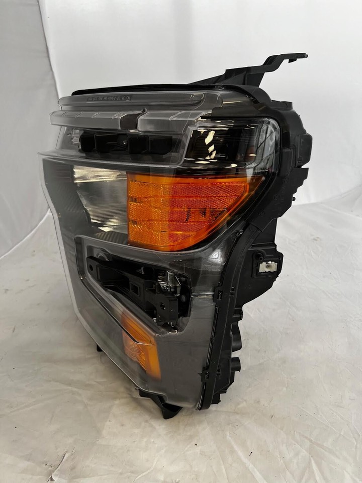 2022-2024 CHEVY SILVERADO HEADLIGHT OEM HALOGEN * LH * 87828572 | eBay