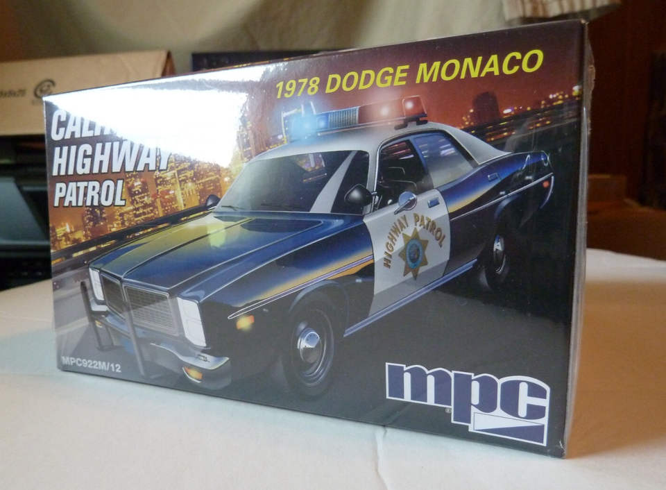 MPC 1978 DODGE MONACO CALIFORNIA HIGHWAY PATROL 1/25 SCALE MODEL KIT ...