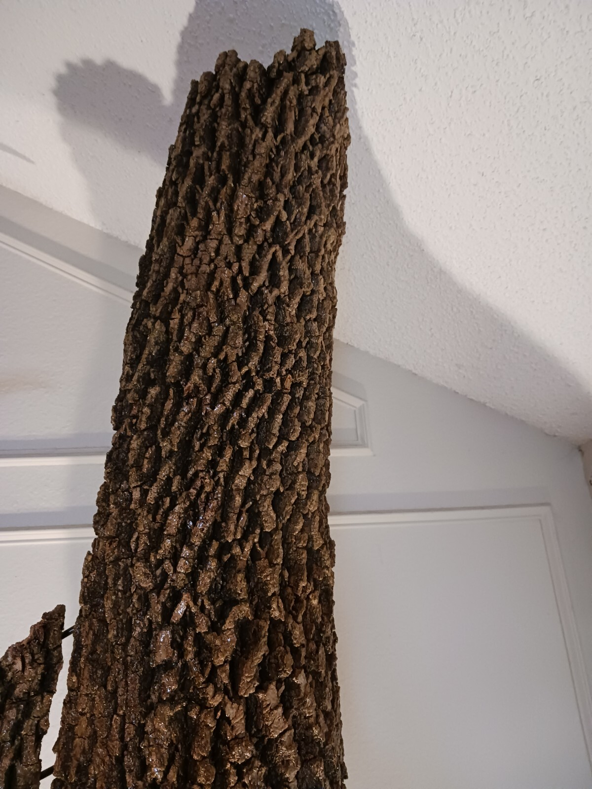 Handmade: Oak Tree Bark Art Sculpture - 9ft.Tall- Steel Base w/ Led ...