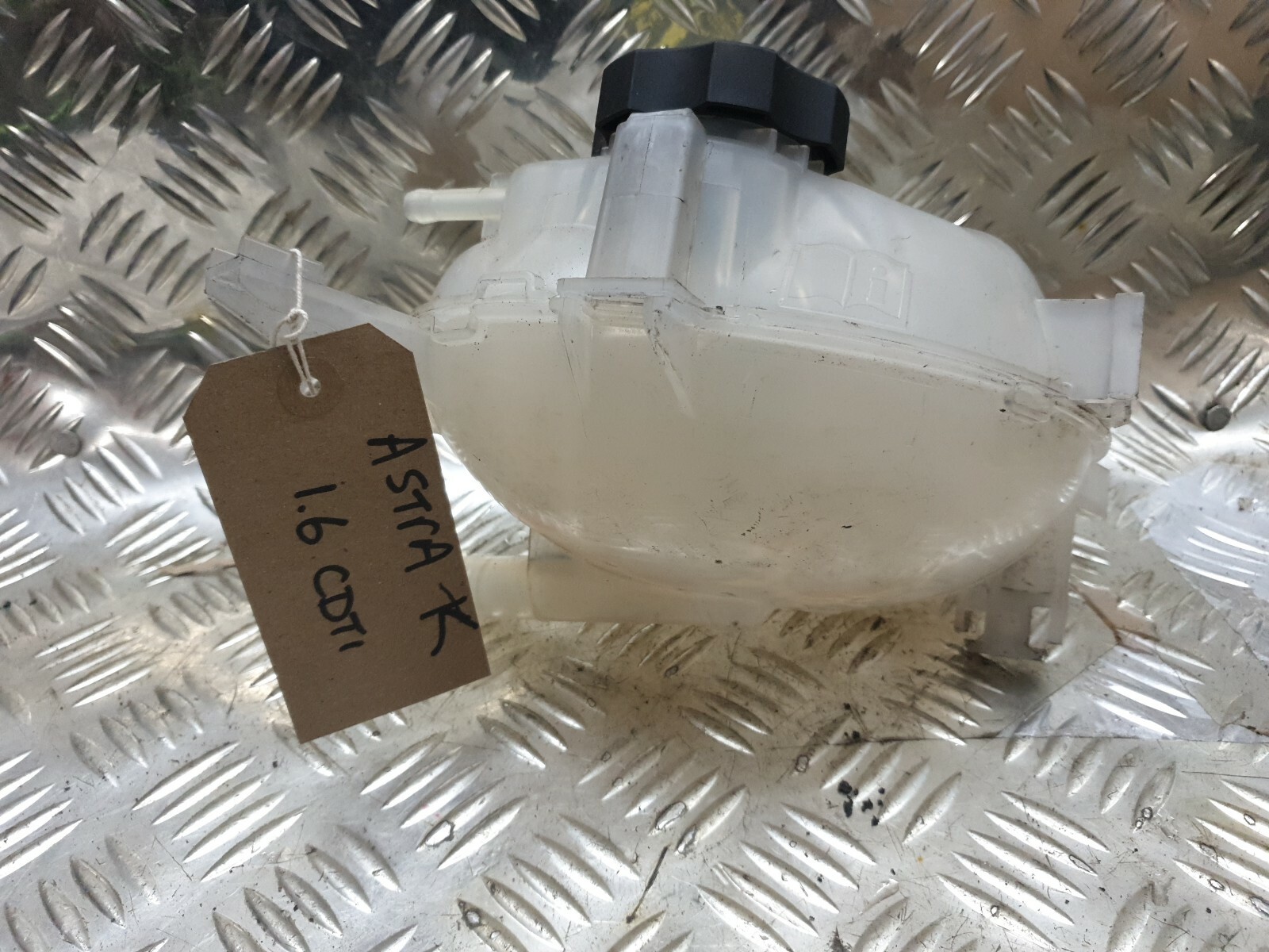 2016 VAUXHALL ASTRA K MK7 WATER COOLANT EXPANSION BOTTLE TANK RESERVOIR ...