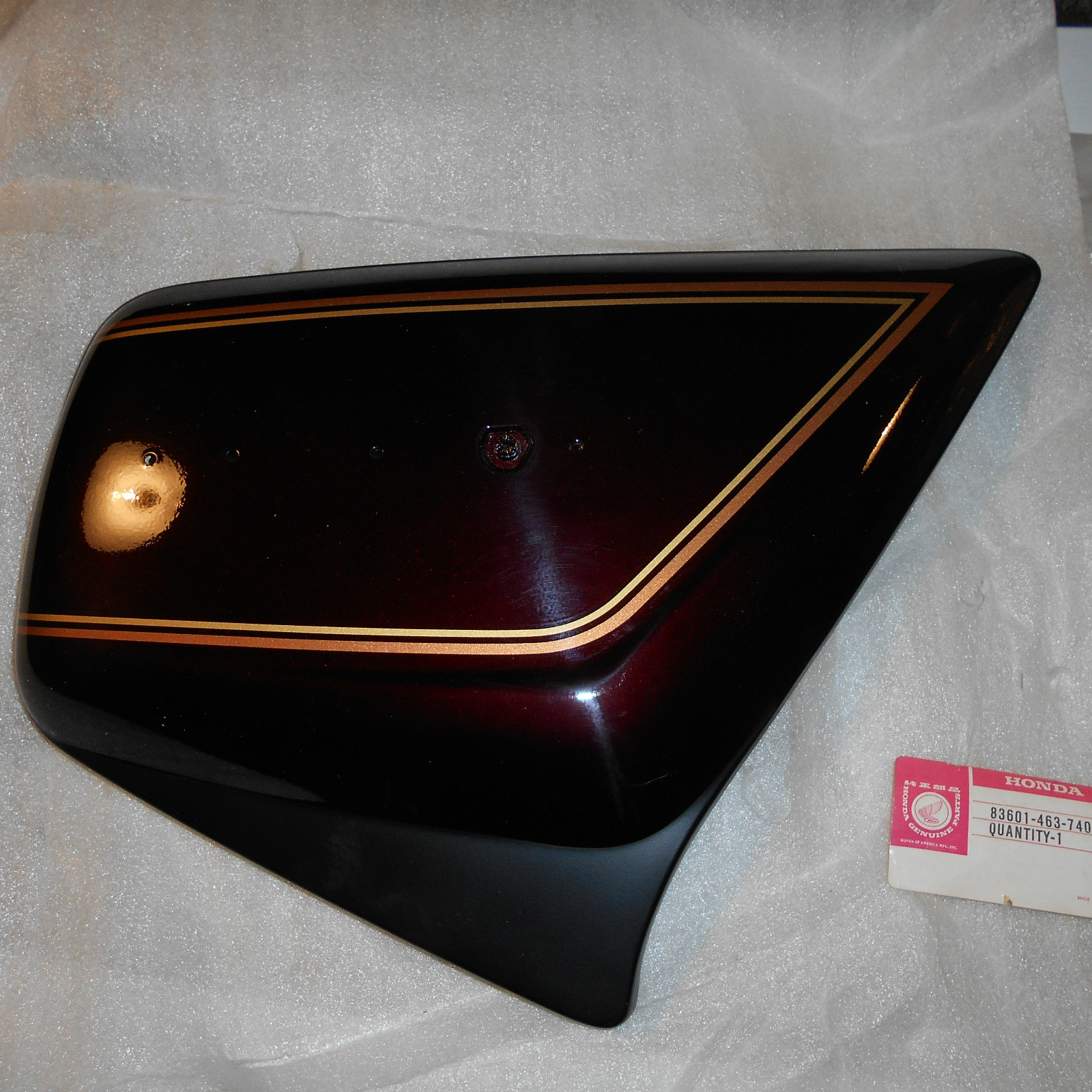 GENUINE HONDA PARTS R/H SIDE COVER GL1100 1981 CANDY MUSE RED 83601-463 ...