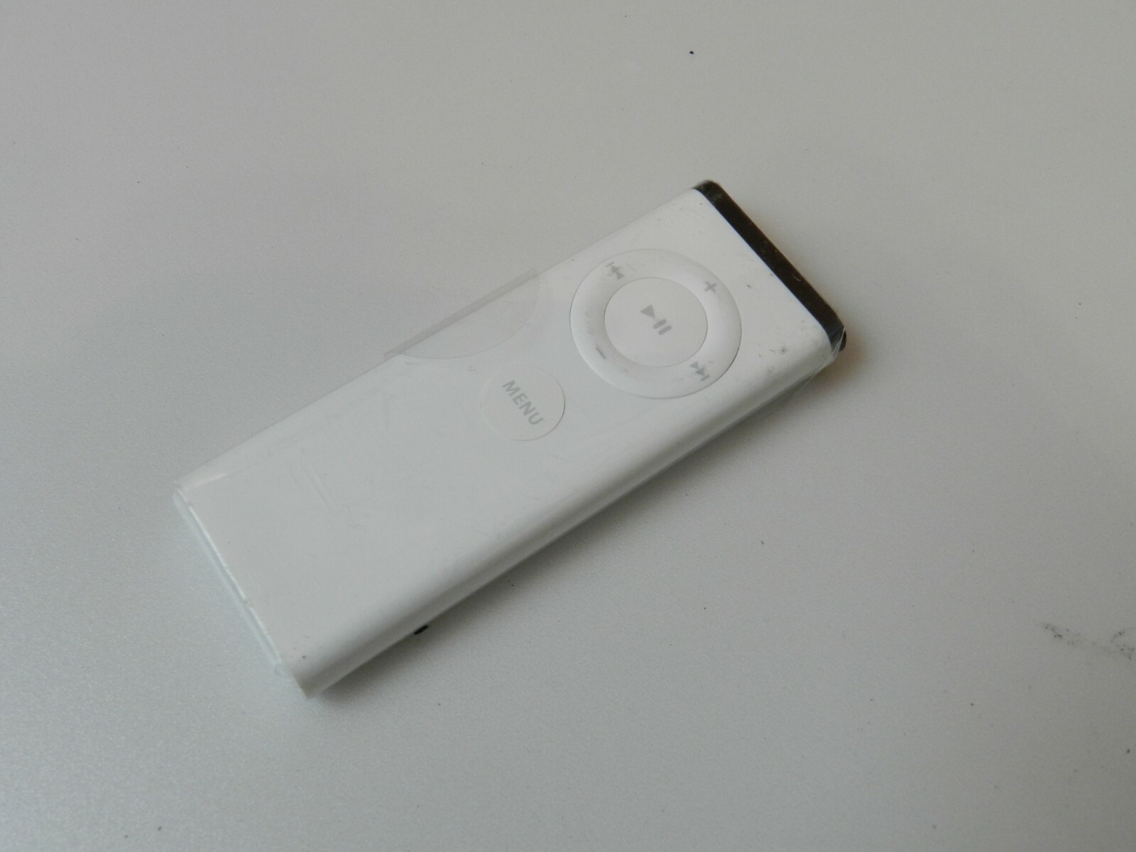 Apple 2 Preowned Remote Controls Model: A1156 EMC No. 2086 | eBay