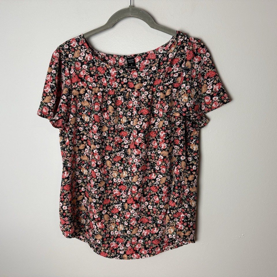 Emery Rose Blouse Size Medium Top Short Sleeves Floral Black Red Green ...
