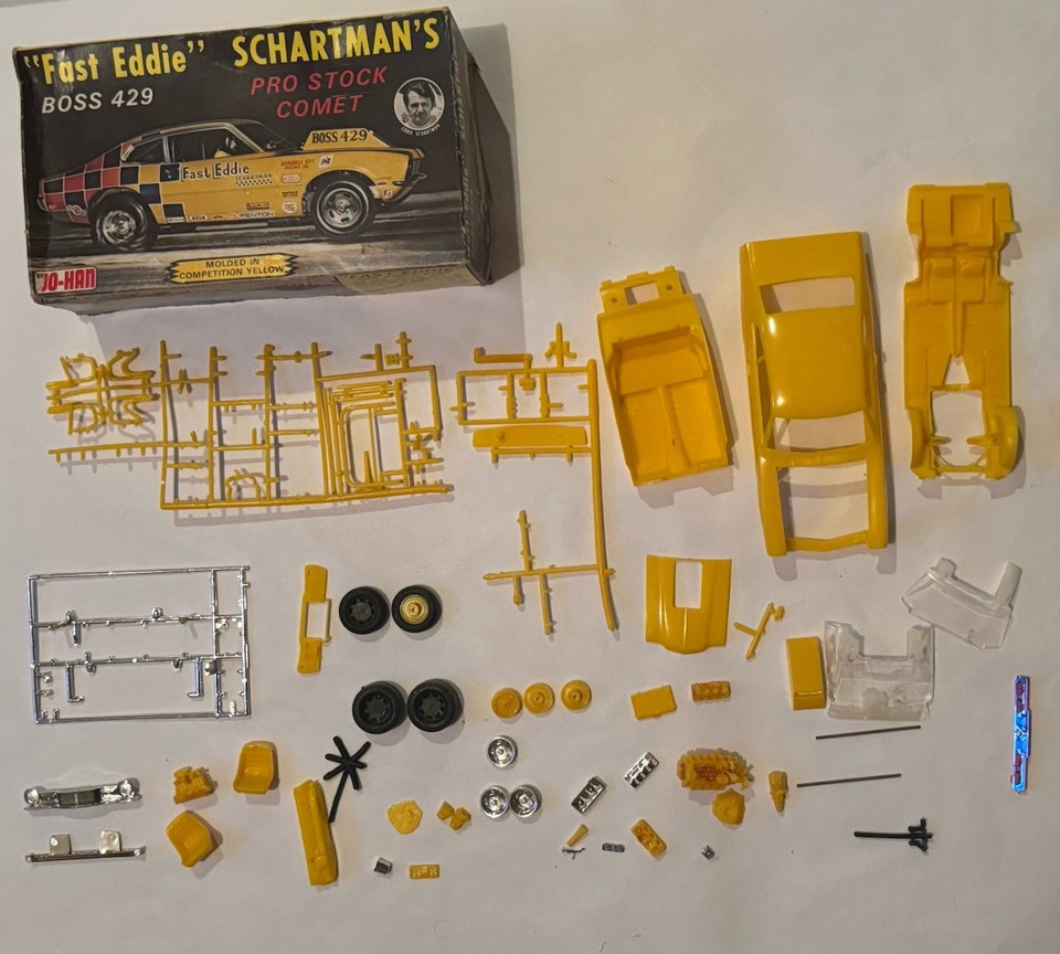 Fast Eddie Schartman’s Boss 429 Pro Stock Comet Jo-Han Model Kit Parts ...