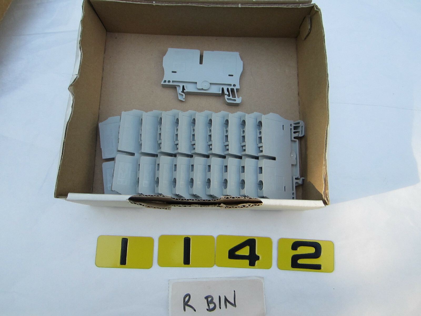 ALLEN BRADLEY 1492-L4 TERMINAL BLOCK LOT 0F 11 | eBay