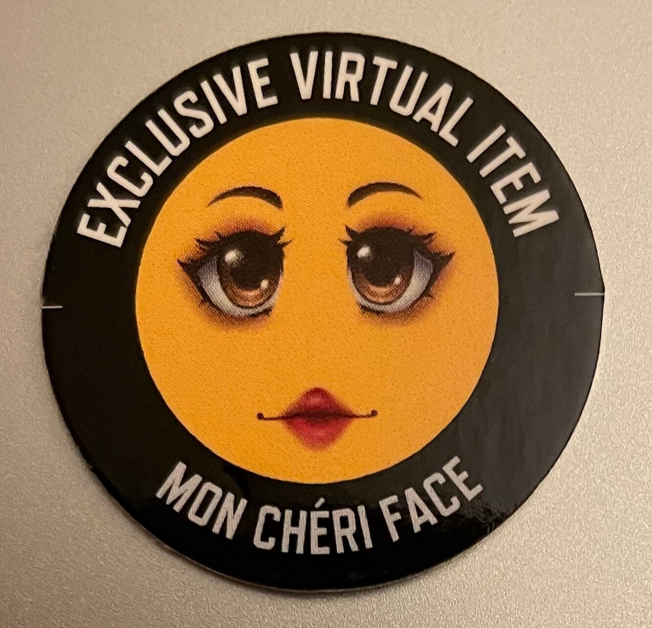 ROBL0X Celebrity Series 9 Royale High MON CHERI FACE Code Only ...