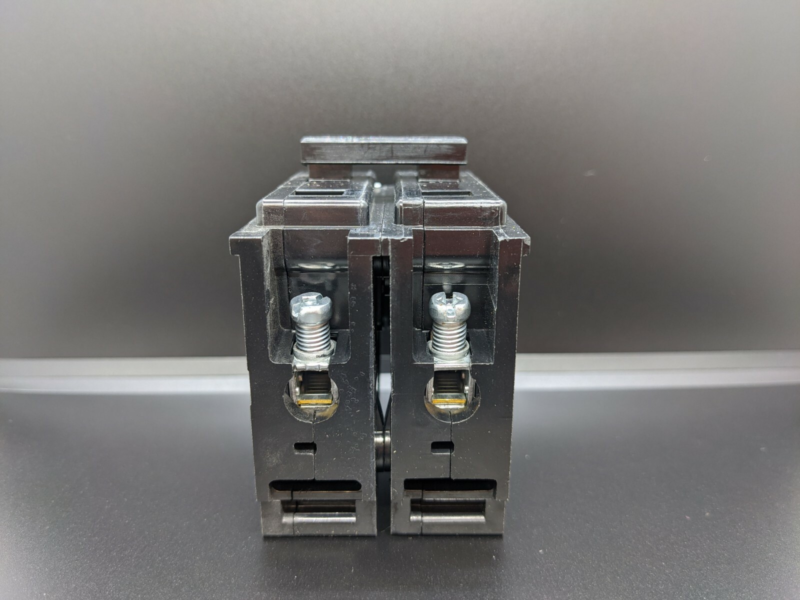 BRAND NEW Eaton BAB2020 2 Pole 20 Amp Circuit Breaker Cutler Hammer ...