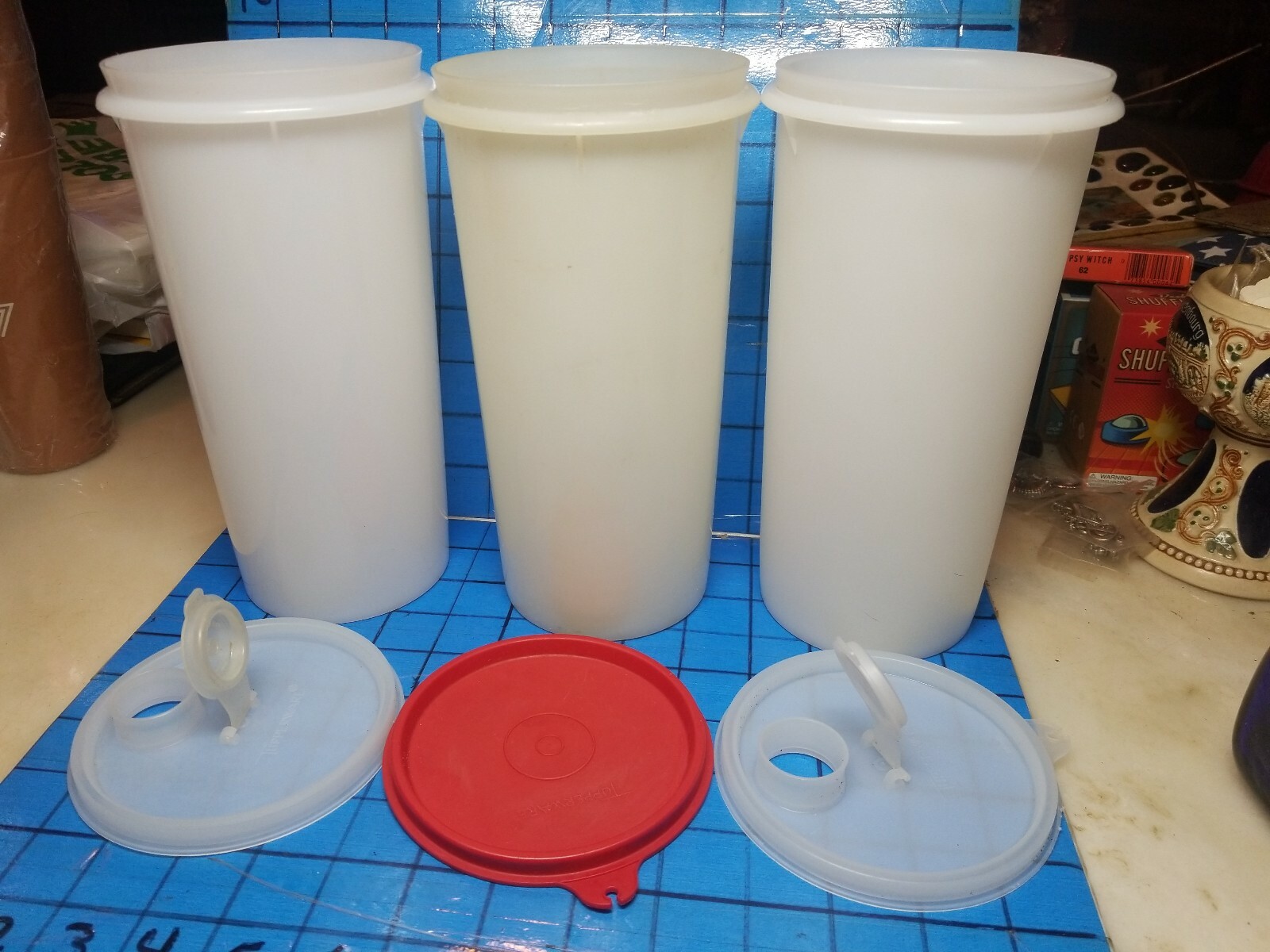 Lot 3 TUPPERWARE Clear Tall Pitcher Containers #261 w/ 2 Pour Lids & 1 ...