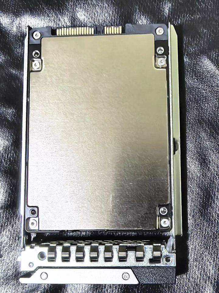 NEW Seagate 7.68TB 2.5" SAS 12G For Dell PowerEdge 14G R540 R640 R740 ...