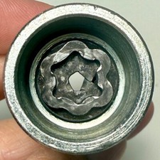 MCGARD Wheel Lock Key 4.664.000 4664000 PATTERN MUST MATCH READ DETAILS ...