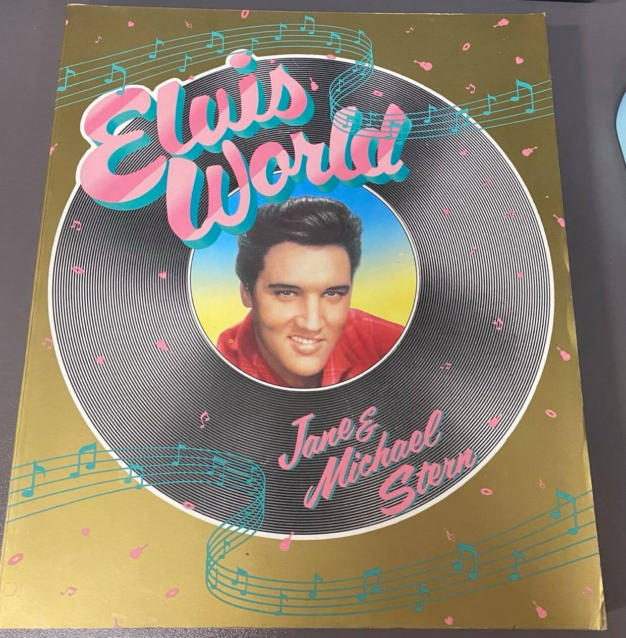 Elvis Presley Elvis World Book By Jane And Michael Stern 1987 Paperback ...