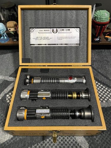 D23 Expo 2022 Obi-Wan Kenobi Legacy Lightsaber Box Set Limited to 2661/ ...