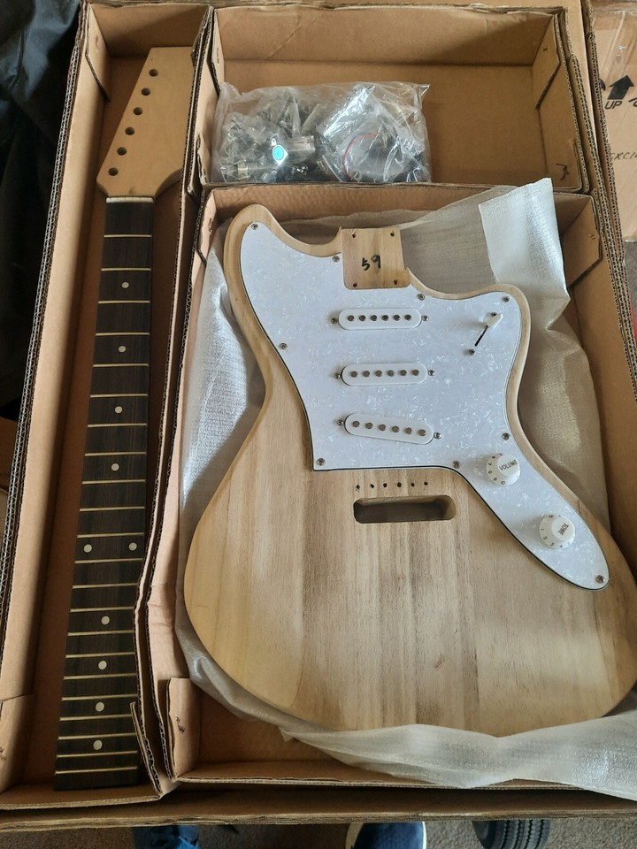 MAKE YOUR OWN JAG/JAZZMASTER ELECTRIC GUITAR-DIY KIT-PARTS INCLUDED | eBay