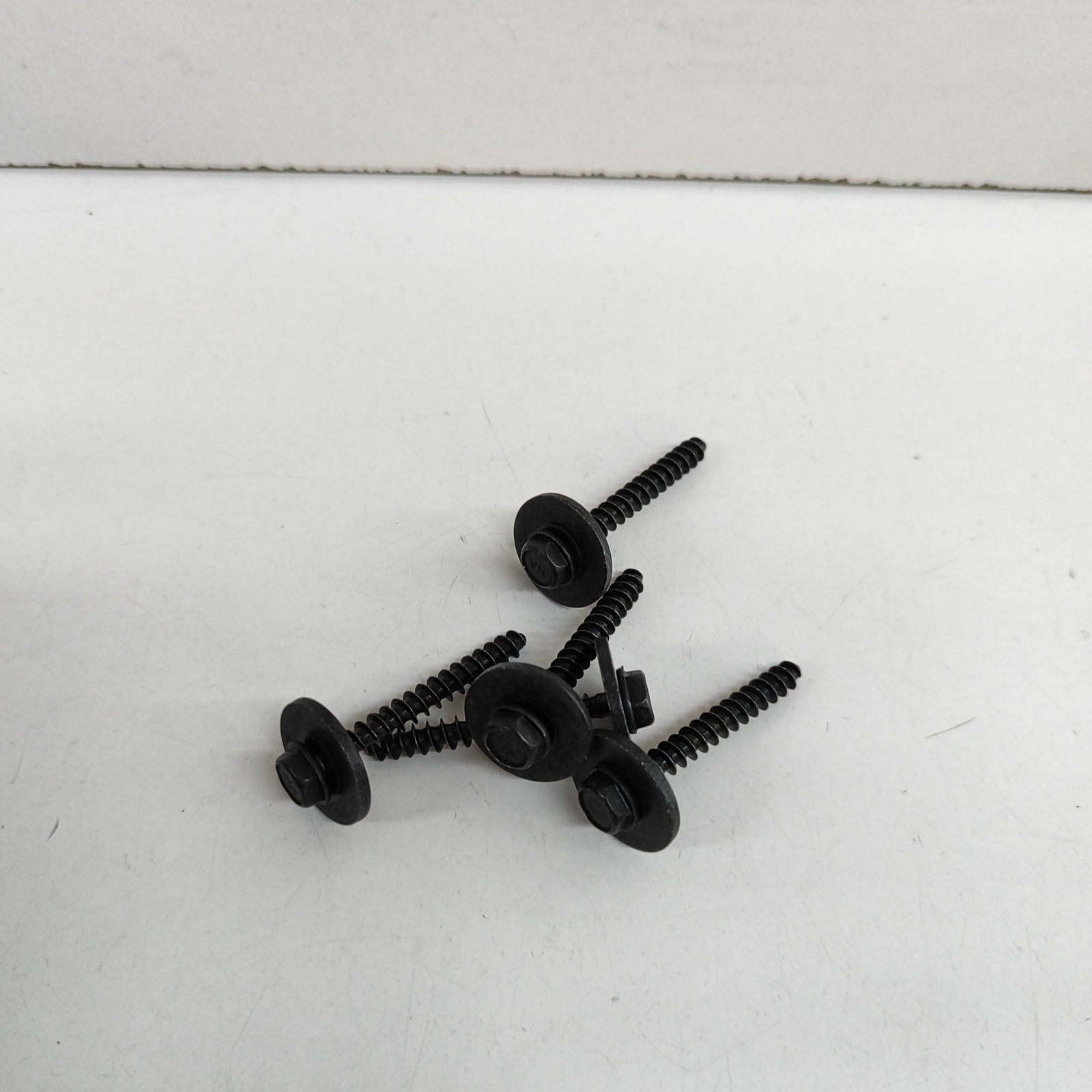 MERCEDES-BENZ C W205 Scheinwerfer Reparaturschrauben A0069907012 2013 ...