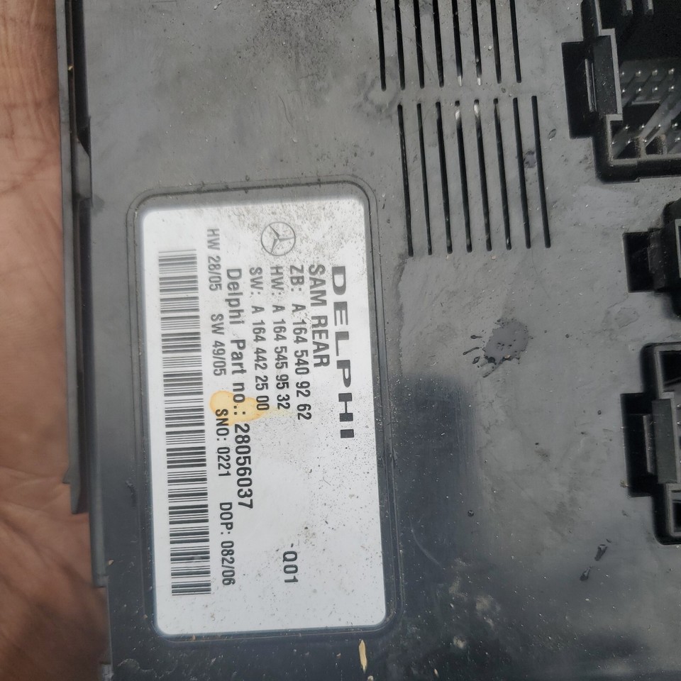 2006 - 2012 MERCEDES GL ML R CLASS - REAR SAM CONTROL MODULE UNIT FUSE ...
