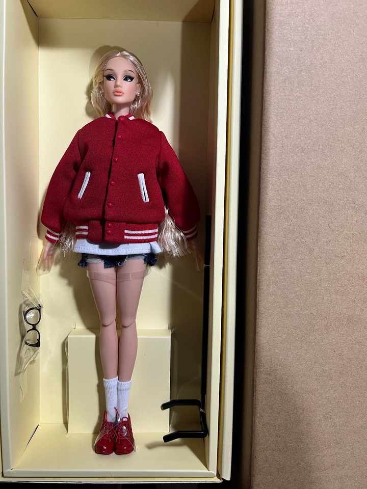2025 Defa Lucy, Series 1 ICON Collection, Model No.06, LE 500 | eBay