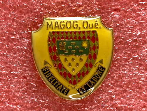T31 Pins QUEBEC Armoirie de MAGOG Coat of arms CANADA Souvenir Lapel ...