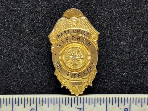 Volunteer Fire Department Past Chief Hat Badge Stephen | eBay