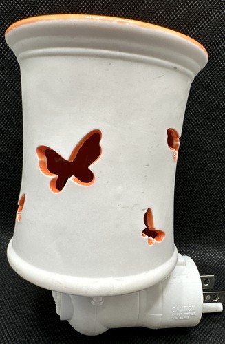 Scentsy Orange Butterflies Plug-In Wall Wax Warmer Night Light! | eBay
