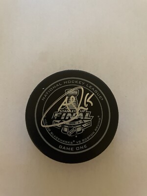 ANDREW SHAW SIGNED AUTOGRAPH CHICAGO BLACKHAWKS OFFICIAL HOCKEY PUCK ...
