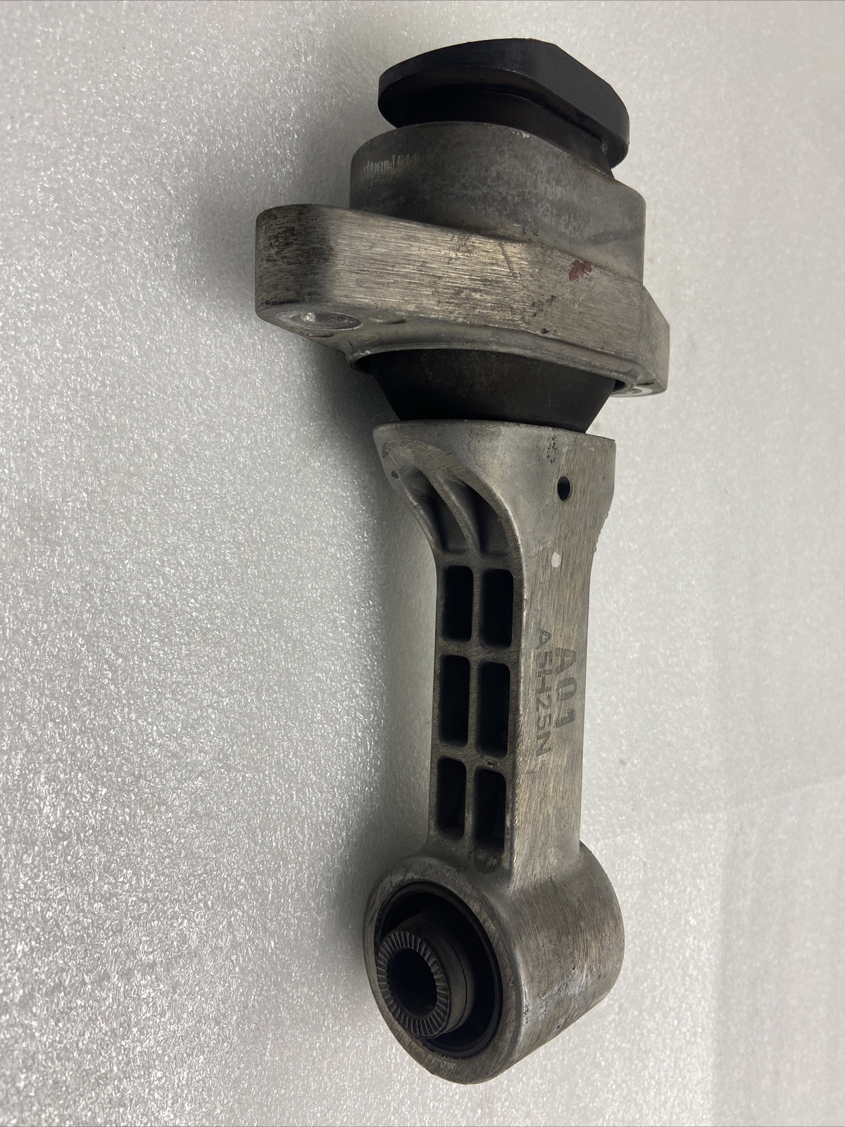 2011 - 2016 Hyundai Elantra 1.8L Lower Engine Rod Mount 21950-3X000 OEM ...