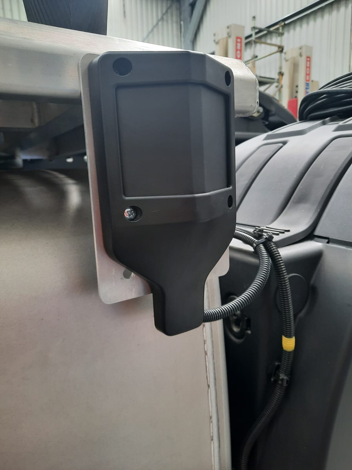 DVS 2024 PSS Brigade Electronics Radar Predict Side Detection System RP ...