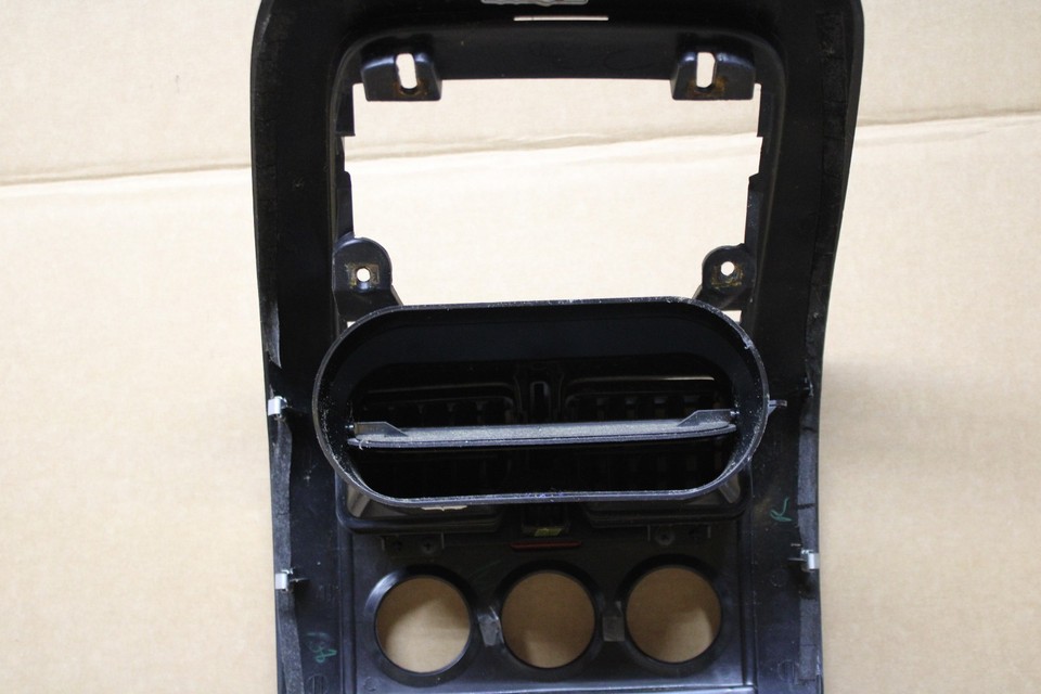 04-06 Pontiac GTO Dash Mounted Radio Bezel Trim W/Center Vents | eBay