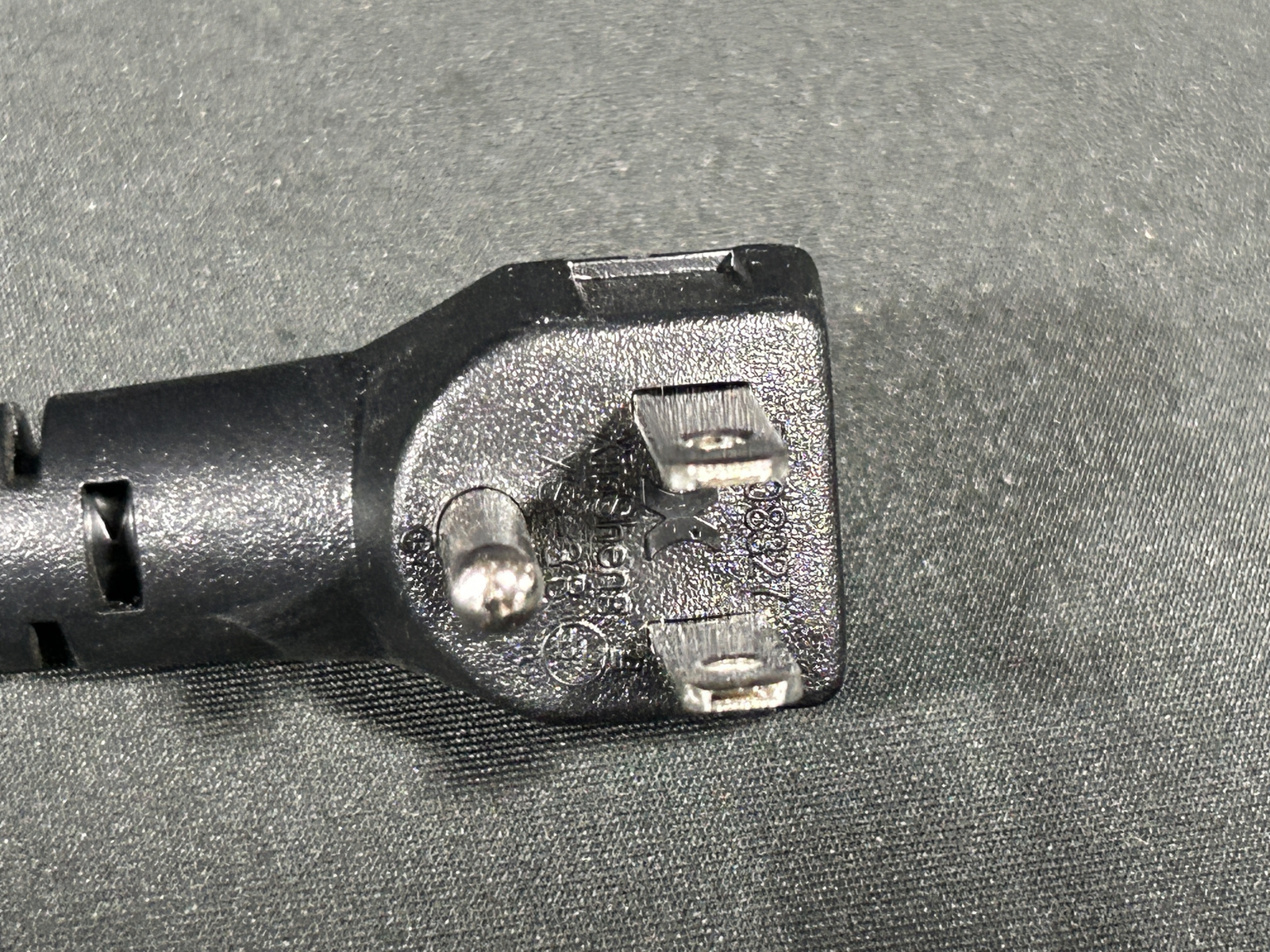 Frigidaire EFIC237-SS Countertop Chewable Nugget Ice Maker Black Used ...