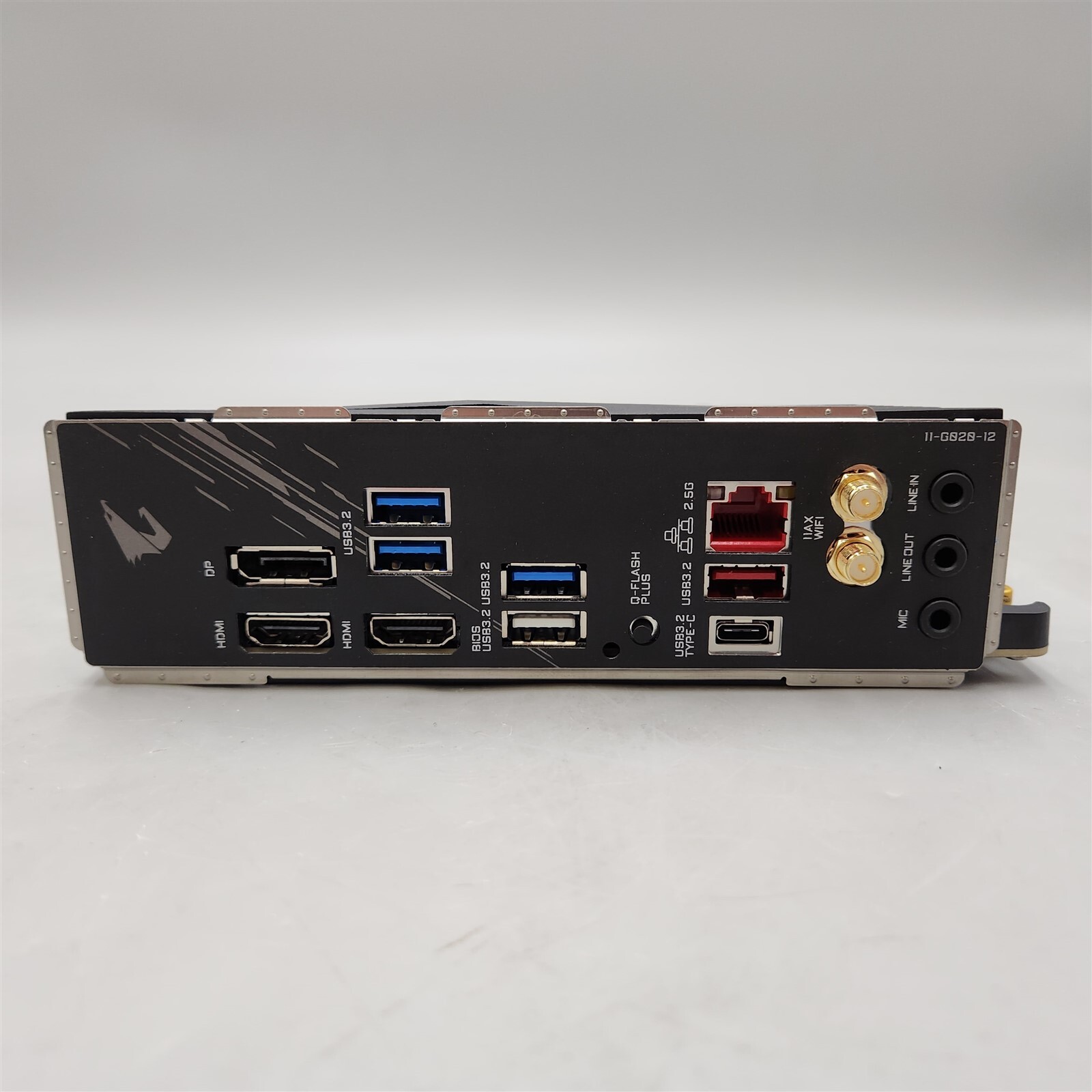 GIGABYTE B550I AORUS PRO AX (AM4 AMD/B550/Mini-Itx/SATA 6Gb/USB 3.2 ...