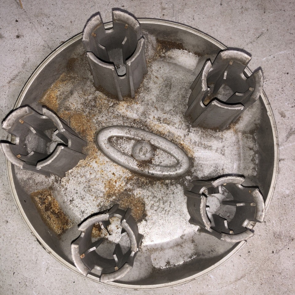 2001-2004 FORD ESCAPE CENTER CAP P/N YL84-1A096-EB | eBay