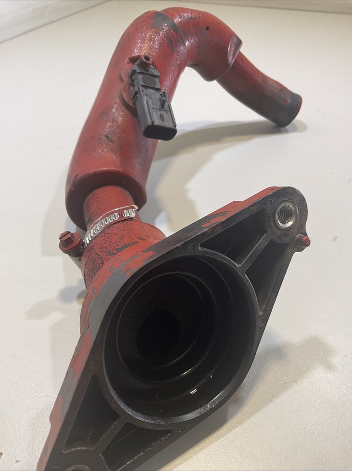 Cummins ISX/QSX 15 Molded Hose 3695173 With Breather Adapter 3692324 ...